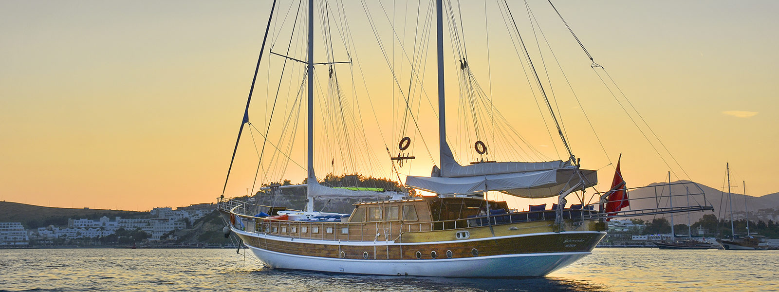 Private Yacht & Gulet Charters in Turkey, Greece and Montenegro